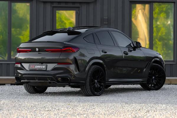 Zaļš BMW X6 2020 Jelgava, ar dzinēja tilpumu 4.40 L un nobraukumu 138 tūkst. km par 62000 €, foto 7 vietnē AUTOMOTO.COM.LV