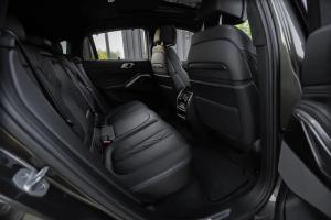 Zaļš BMW X6 2020 Jelgava, ar dzinēja tilpumu 4.40 L un nobraukumu 138 tūkst. km par 62000 €, foto 17 vietnē AUTOMOTO.COM.LV
