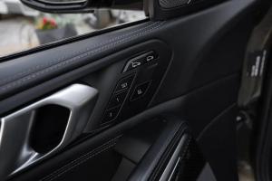 Zaļš BMW X6 2020 Jelgava, ar dzinēja tilpumu 4.40 L un nobraukumu 138 tūkst. km par 62000 €, foto 20 vietnē AUTOMOTO.COM.LV