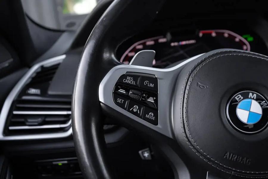 Zaļš BMW X6 2020 Jelgava, ar dzinēja tilpumu 4.40 L un nobraukumu 138 tūkst. km par 62000 €, foto 23 vietnē AUTOMOTO.COM.LV