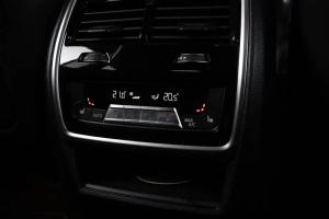 Zaļš BMW X6 2020 Jelgava, ar dzinēja tilpumu 4.40 L un nobraukumu 138 tūkst. km par 62000 €, foto 35 vietnē AUTOMOTO.COM.LV
