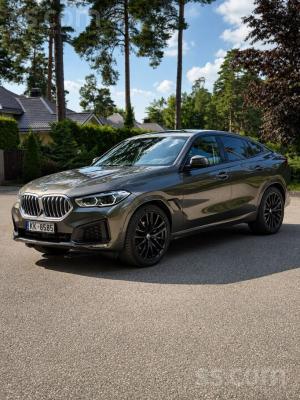 Green BMW X6 2020 in Riga, with an engine capacity of 3.00 L and mileage of 211 thousand km for 46500 €, photo 3 on AUTOMOTO.COM.LV