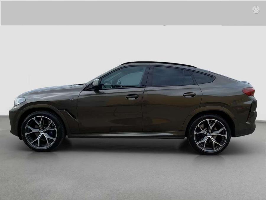 Green BMW X6 2022 in Vilnius, with an engine capacity of 2.99 L and mileage of 104 thousand km for 59900 €, photo 6 on AUTOMOTO.COM.LV
