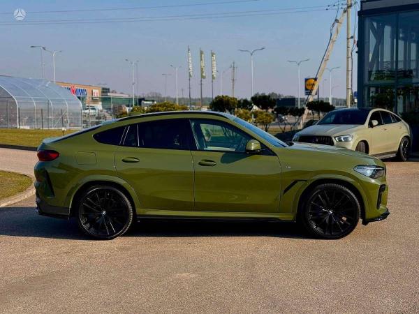Green BMW X6 2022 in Moletai, with an engine capacity of 2.99 L and mileage of 230 thousand km for 60000 €, photo 6 on AUTOMOTO.COM.LV