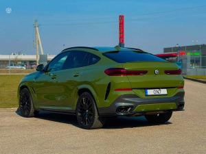 Green BMW X6 2022 in Moletai, with an engine capacity of 2.99 L and mileage of 230 thousand km for 60000 €, photo 8 on AUTOMOTO.COM.LV