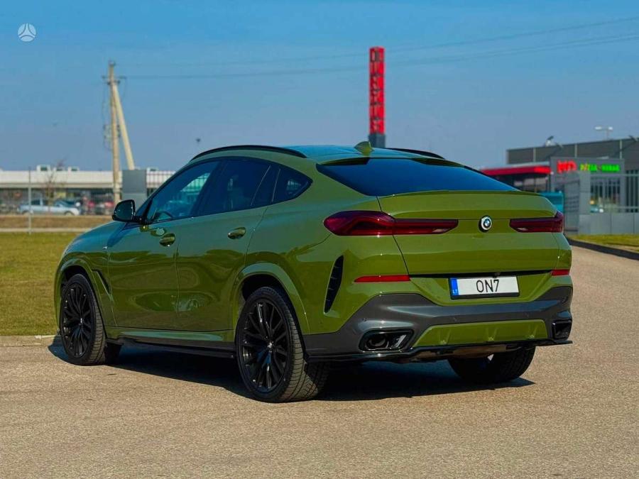 Green BMW X6 2022 in Moletai, with an engine capacity of 2.99 L and mileage of 230 thousand km for 60000 €, photo 8 on AUTOMOTO.COM.LV