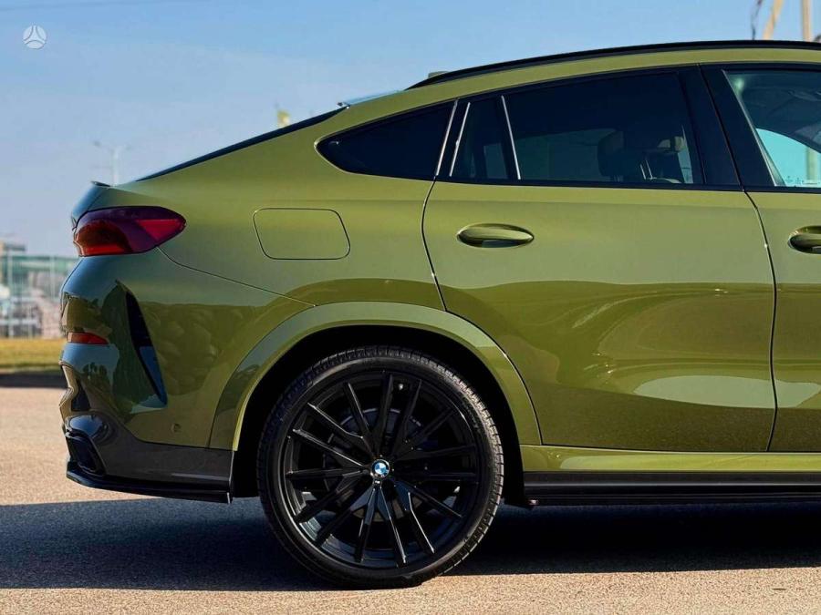 Green BMW X6 2022 in Moletai, with an engine capacity of 2.99 L and mileage of 230 thousand km for 60000 €, photo 11 on AUTOMOTO.COM.LV