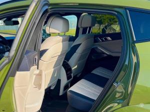 Green BMW X6 2022 in Moletai, with an engine capacity of 2.99 L and mileage of 230 thousand km for 60000 €, photo 21 on AUTOMOTO.COM.LV