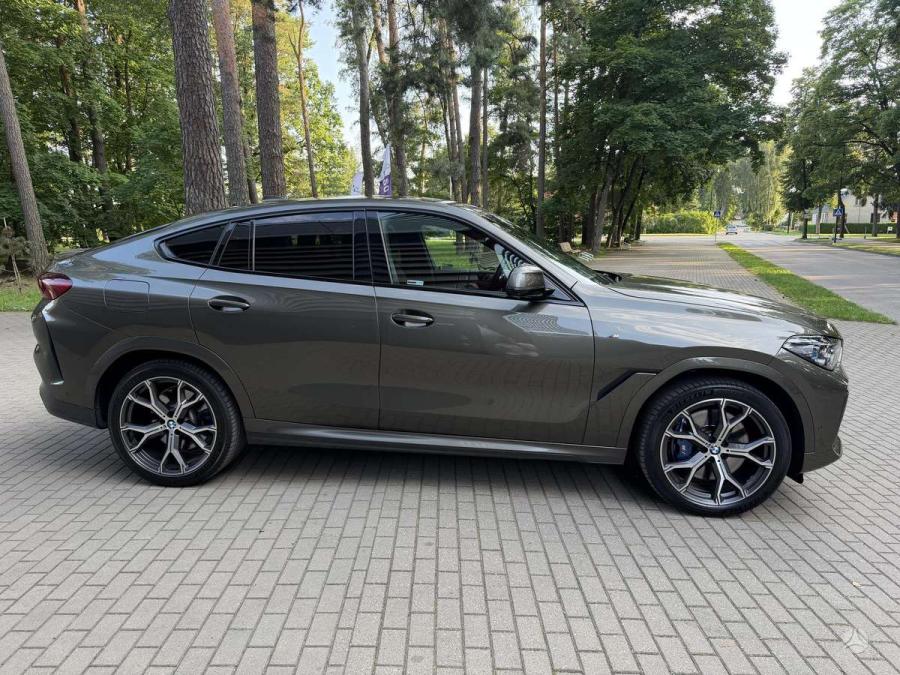 Green BMW X6 2022 in Alytus, with an engine capacity of 4.40 L and mileage of 165 thousand km for 54900 €, photo 5 on AUTOMOTO.COM.LV