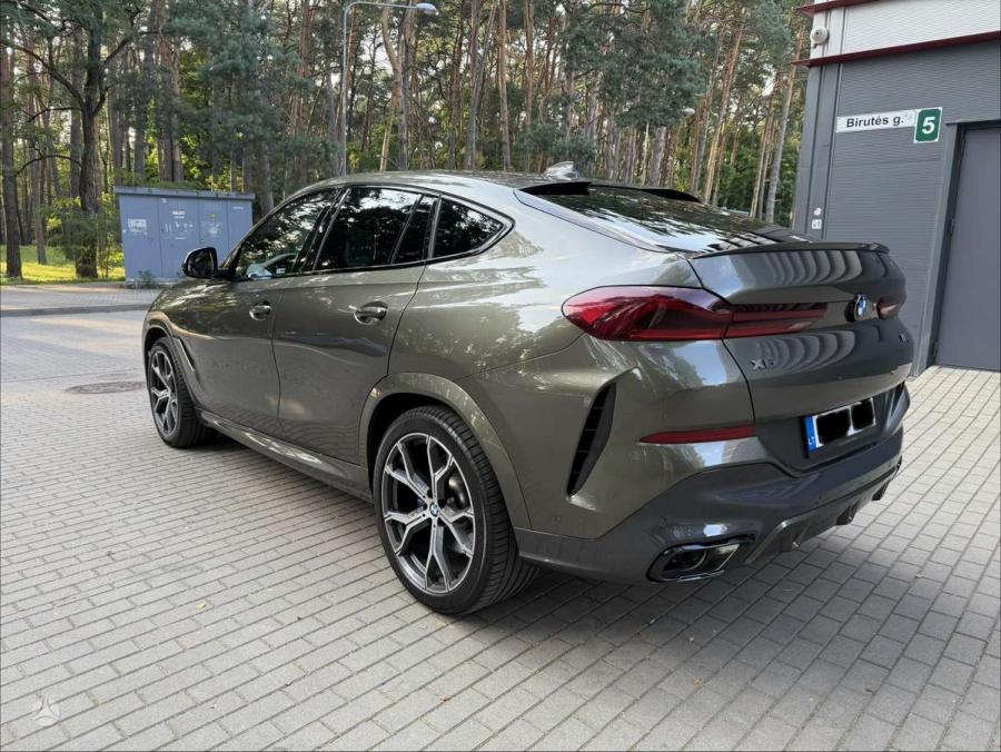 Green BMW X6 2022 in Alytus, with an engine capacity of 4.40 L and mileage of 165 thousand km for 54900 €, photo 8 on AUTOMOTO.COM.LV