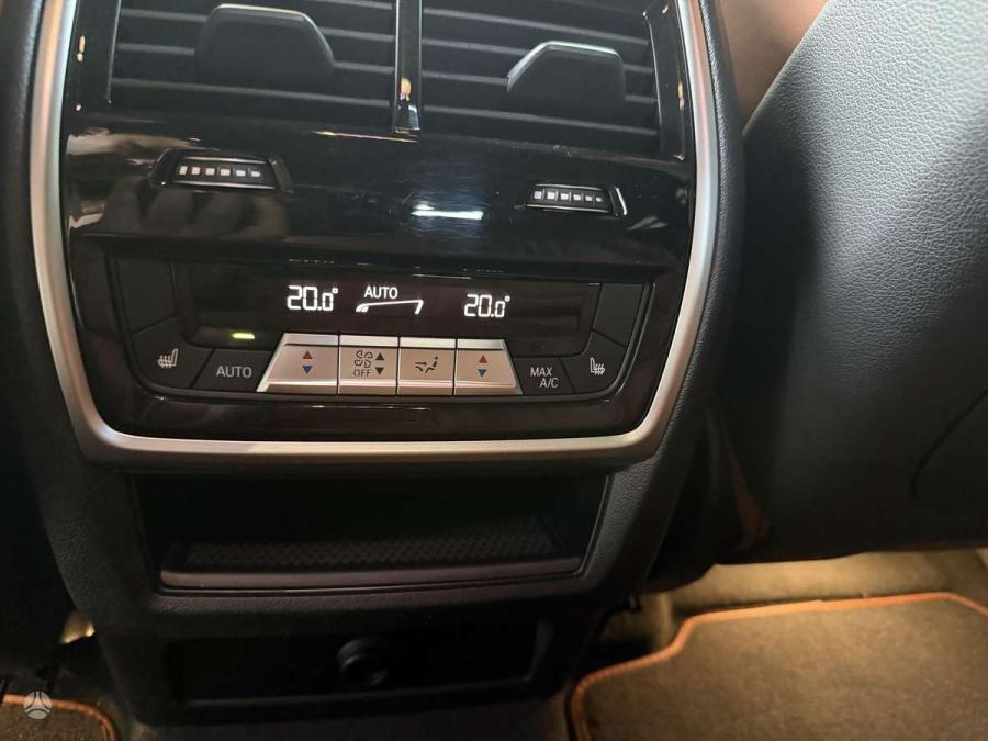 Green BMW X6 2022 in Alytus, with an engine capacity of 4.40 L and mileage of 165 thousand km for 54900 €, photo 19 on AUTOMOTO.COM.LV