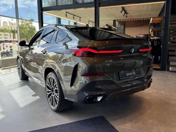 Zaļš BMW X6 2026 Kauņa, ar dzinēja tilpumu 3.00 L un nobraukumu 10 tūkst. km par 95000 €, foto 3 vietnē AUTOMOTO.COM.LV