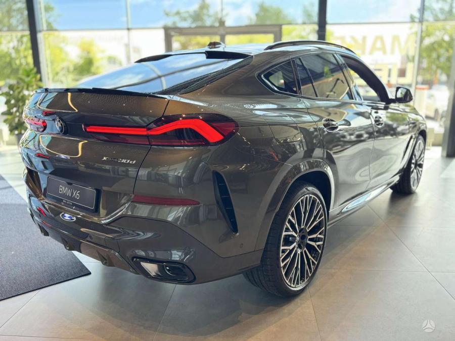 Zaļš BMW X6 2026 Kauņa, ar dzinēja tilpumu 3.00 L un nobraukumu 10 tūkst. km par 95000 €, foto 5 vietnē AUTOMOTO.COM.LV