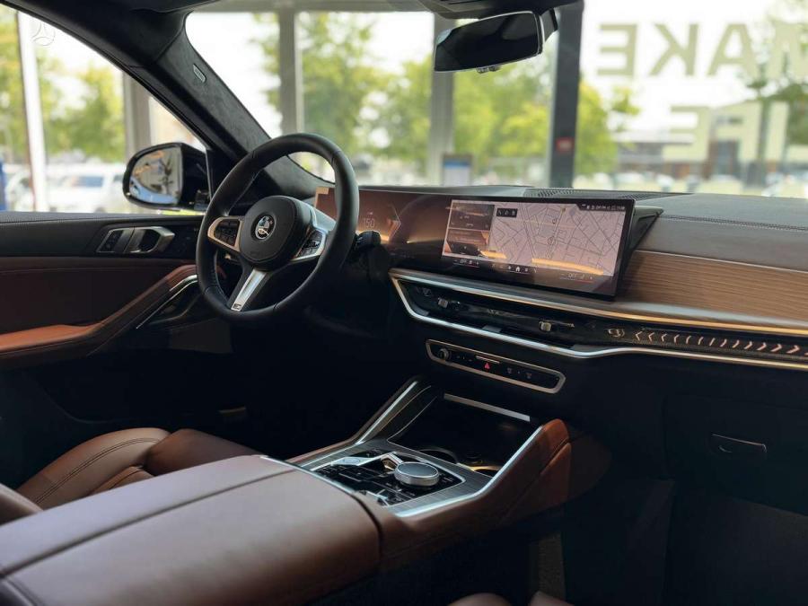 Zaļš BMW X6 2026 Kauņa, ar dzinēja tilpumu 3.00 L un nobraukumu 10 tūkst. km par 95000 €, foto 6 vietnē AUTOMOTO.COM.LV