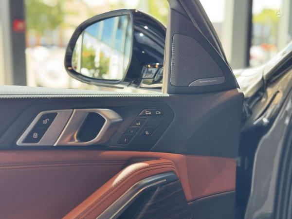 Zaļš BMW X6 2026 Kauņa, ar dzinēja tilpumu 3.00 L un nobraukumu 10 tūkst. km par 95000 €, foto 10 vietnē AUTOMOTO.COM.LV