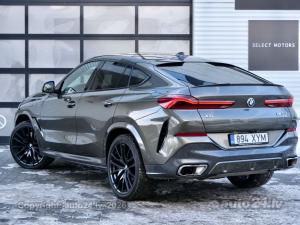 Zaļš BMW X6 2020 Tallina, ar dzinēja tilpumu 3.00 L un nobraukumu 83 tūkst. km par 61900 €, foto 6 vietnē AUTOMOTO.COM.LV