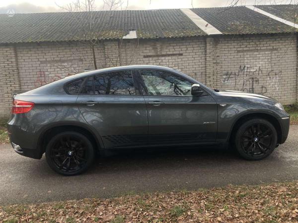 Grey BMW X6 2008 in Marijampole, with an engine capacity of 2.99 L and mileage of 320 thousand km for 9499 €, photo 10 on AUTOMOTO.COM.LV