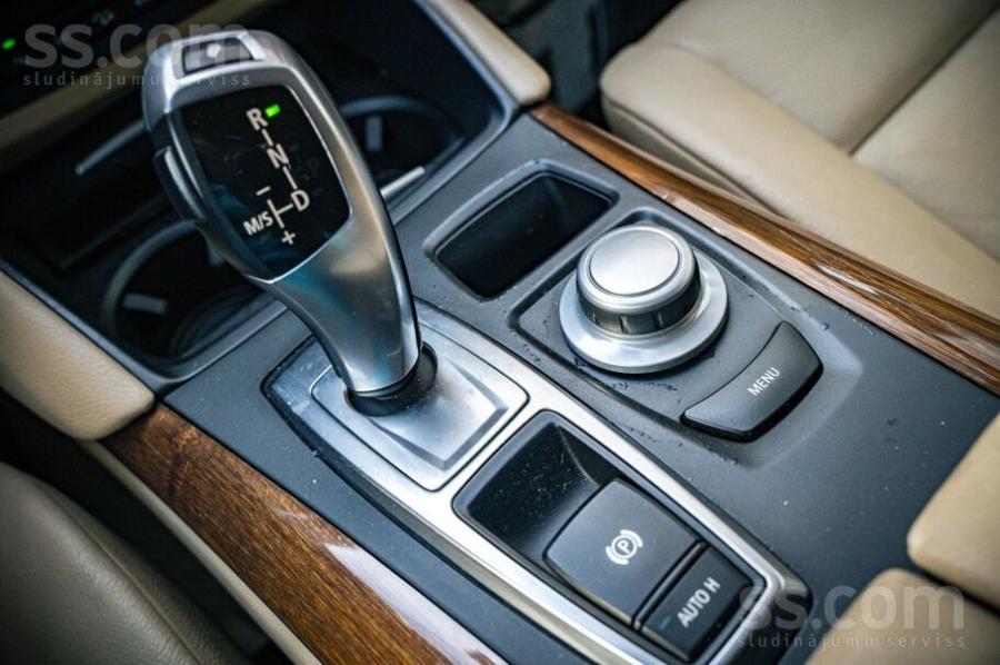 Grey BMW X6 2008 in Riga, with an engine capacity of 3.00 L and mileage of 0 thousand km for 8990 €, photo 17 on AUTOMOTO.COM.LV