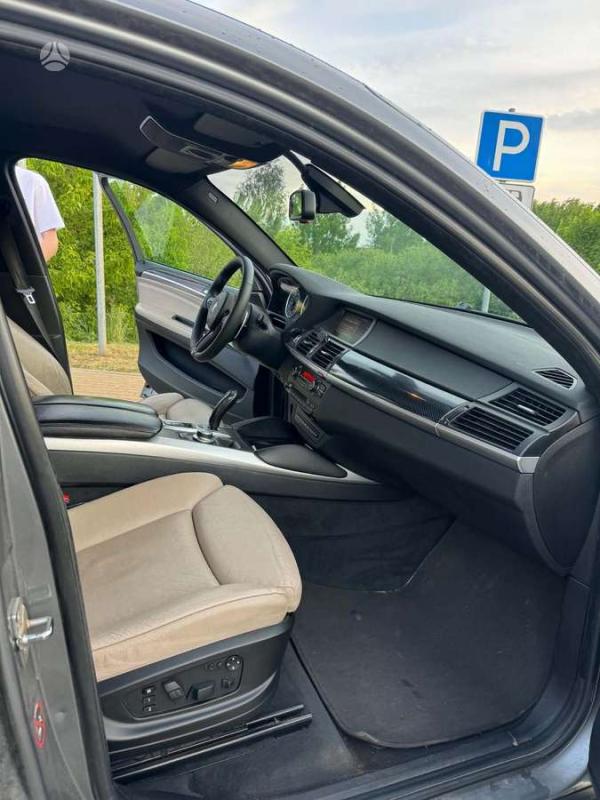 Grey BMW X6 2008 in Anyksciai, with an engine capacity of 2.99 L and mileage of 428 thousand km for 10000 €, photo 8 on AUTOMOTO.COM.LV
