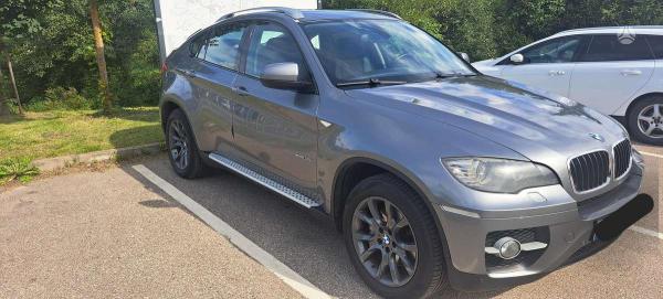 Grey BMW X6 2008 in Prienai, with an engine capacity of 2.99 L and mileage of 380 thousand km for 11500 €, photo 8 on AUTOMOTO.COM.LV