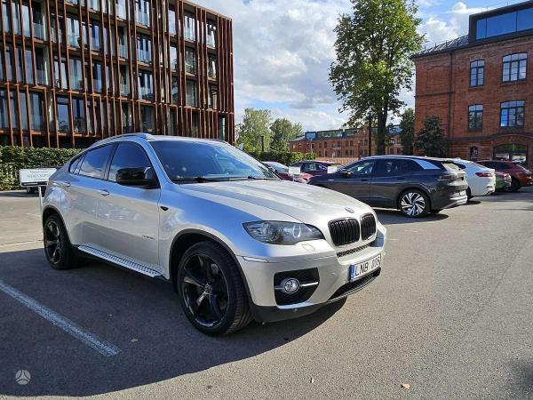 BMW X6 2008 Kauņa vietnē Pelēks BMW X6 2008 Kauņa, ar dzinēja tilpumu 2.99 L un nobraukumu 364 tūkst. km par 9300 €, foto 1 vietnē AUTOMOTO.COM.LV