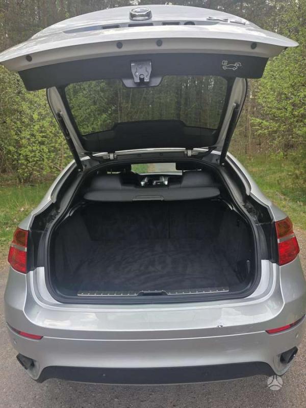 Grey BMW X6 2008 in Jonava, with an engine capacity of 2.99 L and mileage of 476 thousand km for 8000 €, photo 11 on AUTOMOTO.COM.LV