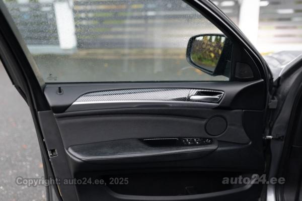 Pelēks BMW X6 2009 Tallina, ar dzinēja tilpumu 3.00 L un nobraukumu 392 tūkst. km par 12999 €, foto 11 vietnē AUTOMOTO.COM.LV