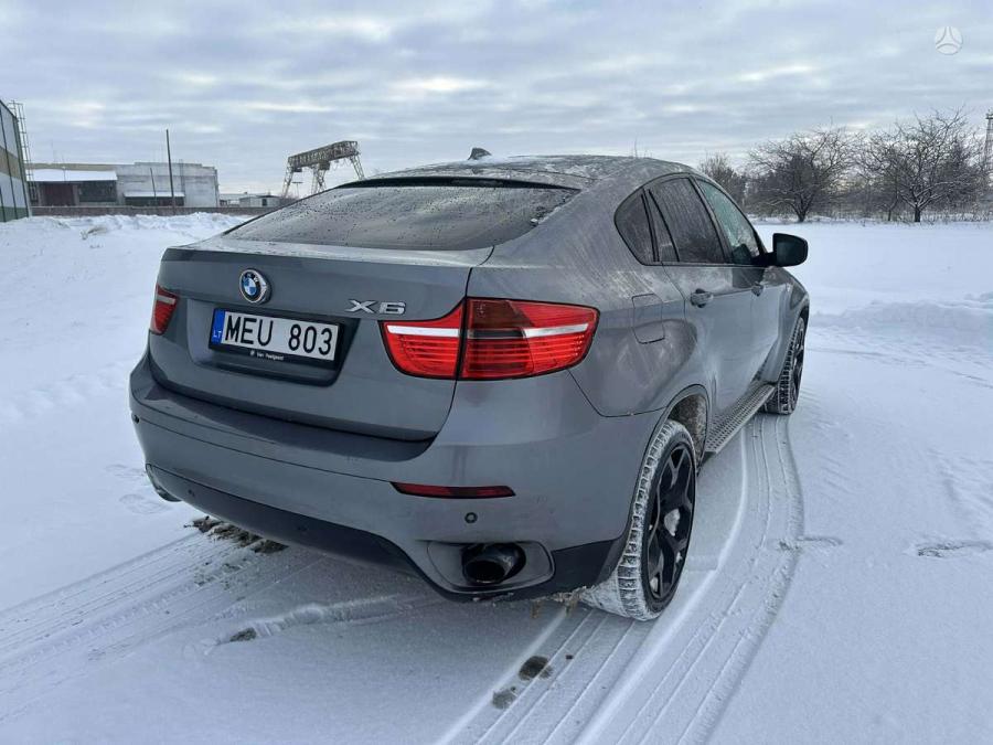 Pelēks BMW X6 2009 Šauļi, ar dzinēja tilpumu 2.99 L un nobraukumu 275 tūkst. km par 7500 €, foto 2 vietnē AUTOMOTO.COM.LV