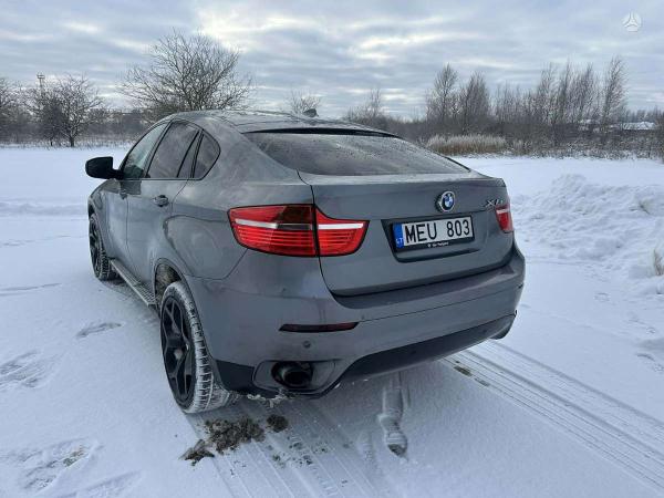 Pelēks BMW X6 2009 Šauļi, ar dzinēja tilpumu 2.99 L un nobraukumu 275 tūkst. km par 7500 €, foto 7 vietnē AUTOMOTO.COM.LV