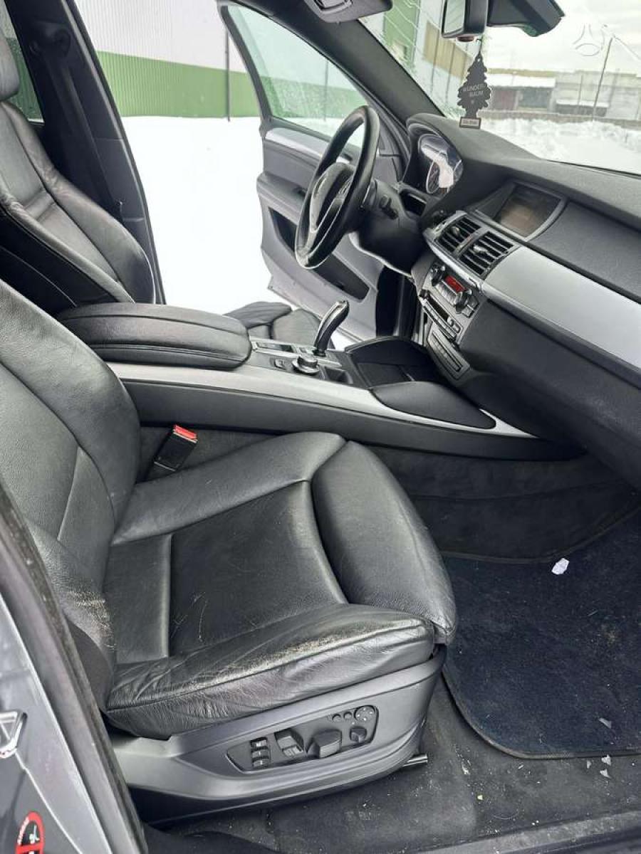 Pelēks BMW X6 2009 Šauļi, ar dzinēja tilpumu 2.99 L un nobraukumu 275 tūkst. km par 7500 €, foto 8 vietnē AUTOMOTO.COM.LV