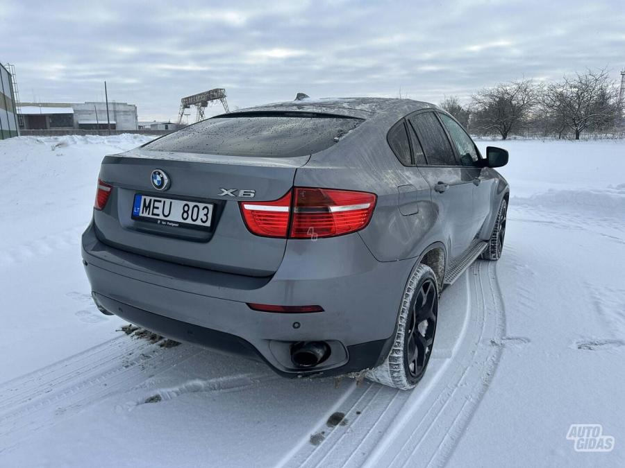 Grey BMW X6 2009 in Siauliai, with an engine capacity of 3.00 L and mileage of 276 thousand km for 7500 €, photo 3 on AUTOMOTO.COM.LV