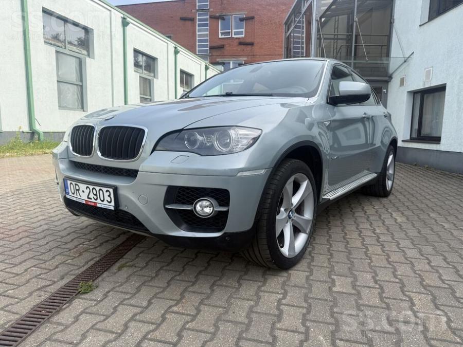 Grey BMW X6 2009 in Riga, with an engine capacity of 3.00 L and mileage of 223 thousand km for 10950 €, photo 1 on AUTOMOTO.COM.LV