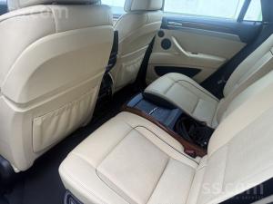 Grey BMW X6 2009 in Riga, with an engine capacity of 3.00 L and mileage of 223 thousand km for 10950 €, photo 9 on AUTOMOTO.COM.LV