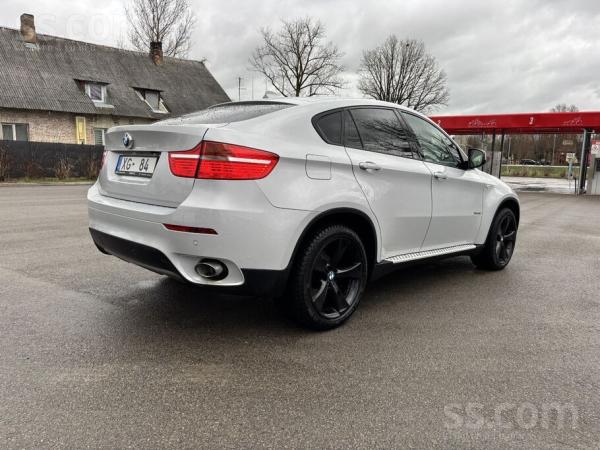 Grey BMW X6 2010 in Jelgava, with an engine capacity of 3.00 L and mileage of 233 thousand km for 14300 €, photo 2 on AUTOMOTO.COM.LV
