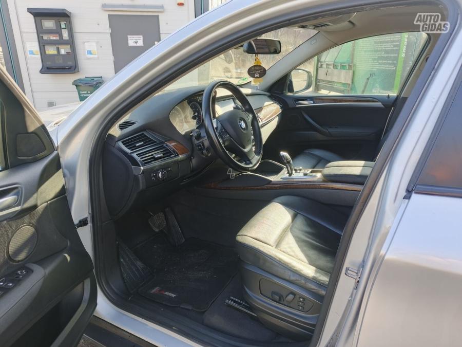 Pelēks BMW X6 2010 Utena, ar dzinēja tilpumu 3.00 L un nobraukumu 334 tūkst. km par 11200 €, foto 7 vietnē AUTOMOTO.COM.LV
