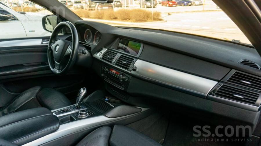 Grey BMW X6 2010 in Riga, with an engine capacity of 3.00 L and mileage of 272 thousand km for 12590 €, photo 12 on AUTOMOTO.COM.LV
