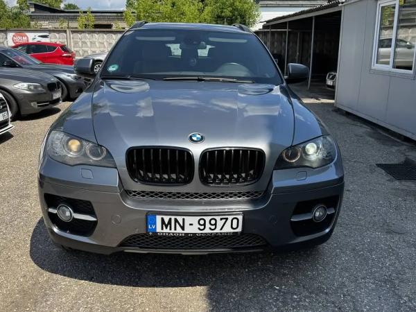 Pelēks BMW X6 2010 Daugavpils, ar dzinēja tilpumu 3.00 L un nobraukumu 0 tūkst. km par 12000 €, foto 2 vietnē AUTOMOTO.COM.LV