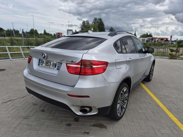 Grey BMW X6 2010 in Taurage, with an engine capacity of 2.99 L and mileage of 319 thousand km for 9500 €, photo 7 on AUTOMOTO.COM.LV