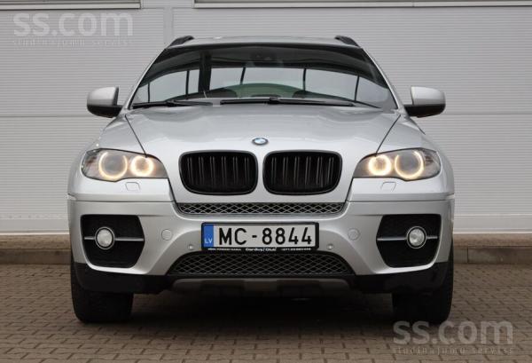 Grey BMW X6 2011 in Riga, with an engine capacity of 3.00 L and mileage of 0 thousand km for 12995 €, photo 3 on AUTOMOTO.COM.LV