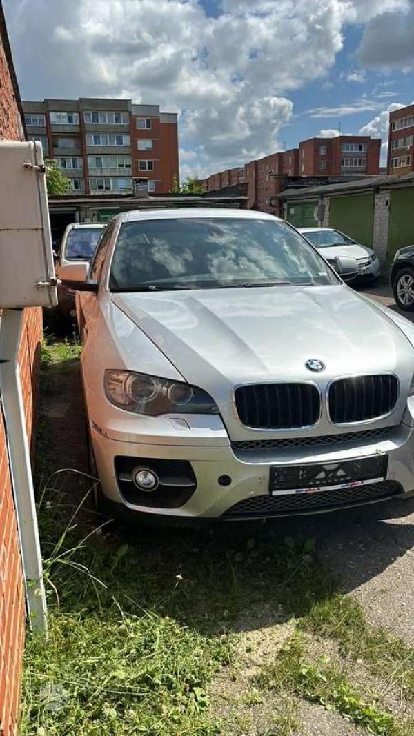 Grey BMW X6 2012 in Klaipeda, with an engine capacity of 2.98 L and mileage of 437 thousand km for 5700 €, photo 2 on AUTOMOTO.COM.LV