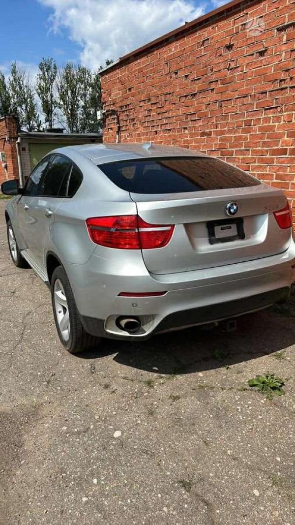 Grey BMW X6 2012 in Klaipeda, with an engine capacity of 2.98 L and mileage of 437 thousand km for 5700 €, photo 3 on AUTOMOTO.COM.LV