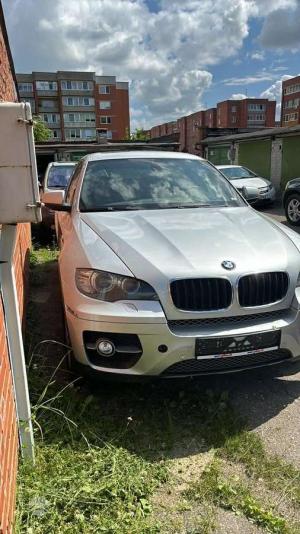 Grey BMW X6 2012 in Klaipeda, with an engine capacity of 2.98 L and mileage of 437 thousand km for 5700 €, photo 2 on AUTOMOTO.COM.LV