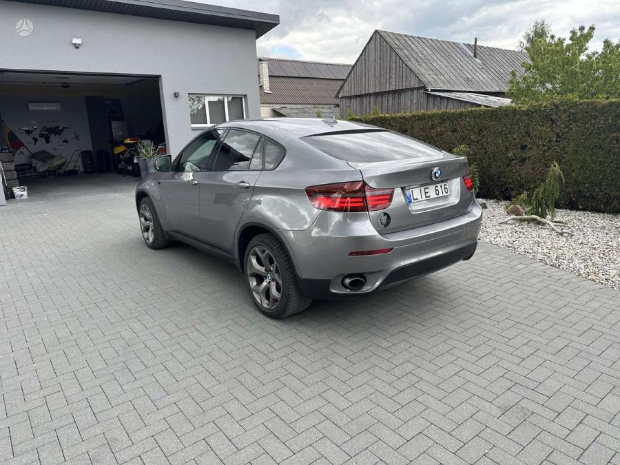 Grey BMW X6 2012 in Taurage, with an engine capacity of 2.99 L and mileage of 312 thousand km for 13500 €, photo 8 on AUTOMOTO.COM.LV