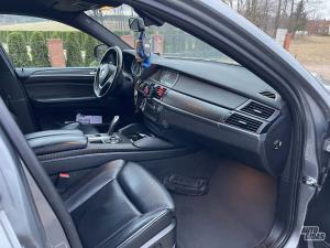 Grey BMW X6 2012 in Elektrenai, with an engine capacity of 3.00 L and mileage of 370 thousand km for 11999 €, photo 11 on AUTOMOTO.COM.LV