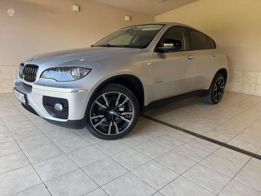 Grey BMW X6 2012 in Kaunas, with an engine capacity of 2.99 L and mileage of 148 thousand km for 13900 €, photo 1 on AUTOMOTO.COM.LV