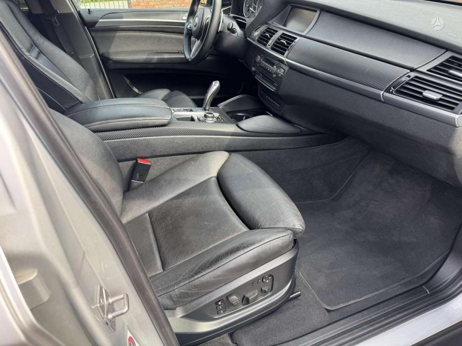 Grey BMW X6 2012 in Kaunas, with an engine capacity of 2.99 L and mileage of 148 thousand km for 13900 €, photo 10 on AUTOMOTO.COM.LV