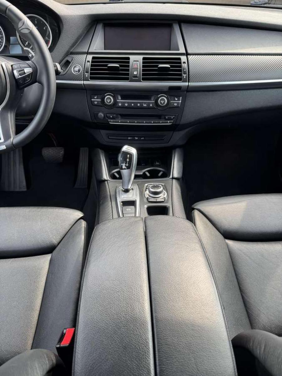 Grey BMW X6 2012 in Kaunas, with an engine capacity of 2.99 L and mileage of 148 thousand km for 13900 €, photo 11 on AUTOMOTO.COM.LV