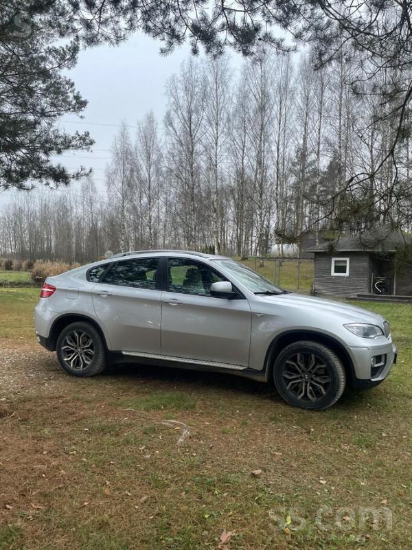Pelēks BMW X6 2013 Ogre, ar dzinēja tilpumu 3.00 L un nobraukumu 322 tūkst. km par 15200 €, foto 2 vietnē AUTOMOTO.COM.LV