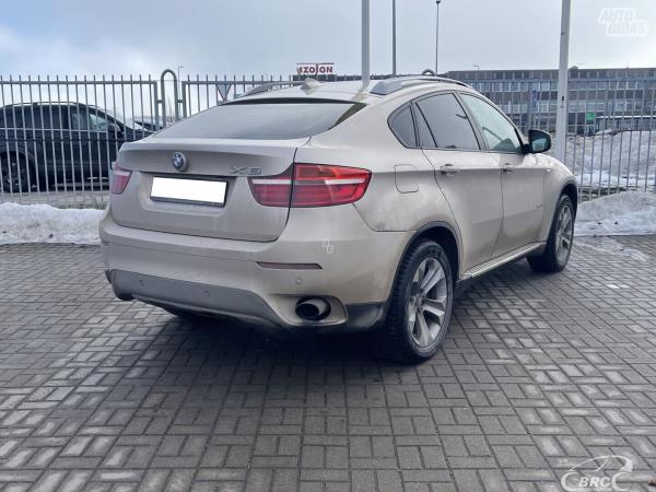 Grey BMW X6 2013 in Avizieniai, with an engine capacity of 3.00 L and mileage of 265 thousand km for 14700 €, photo 2 on AUTOMOTO.COM.LV
