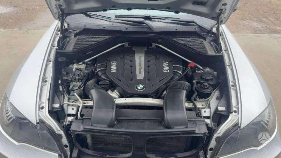 Pelēks BMW X6 2013 Šauļi, ar dzinēja tilpumu 4.40 L un nobraukumu 179 tūkst. km par 10500 €, foto 10 vietnē AUTOMOTO.COM.LV